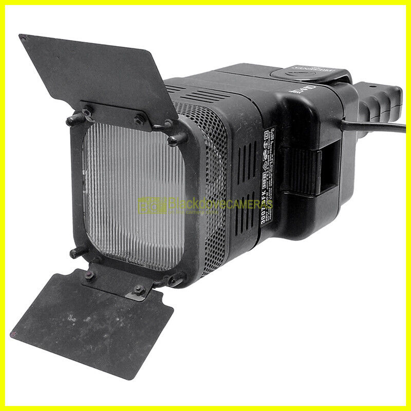 Presenta 3010 Focus, Lampada luce continua 1000W con alette barn doors ...